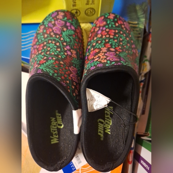 Western Chief | Shoes | Western Chief Womens Slip On Garden Clog Size 7 ...